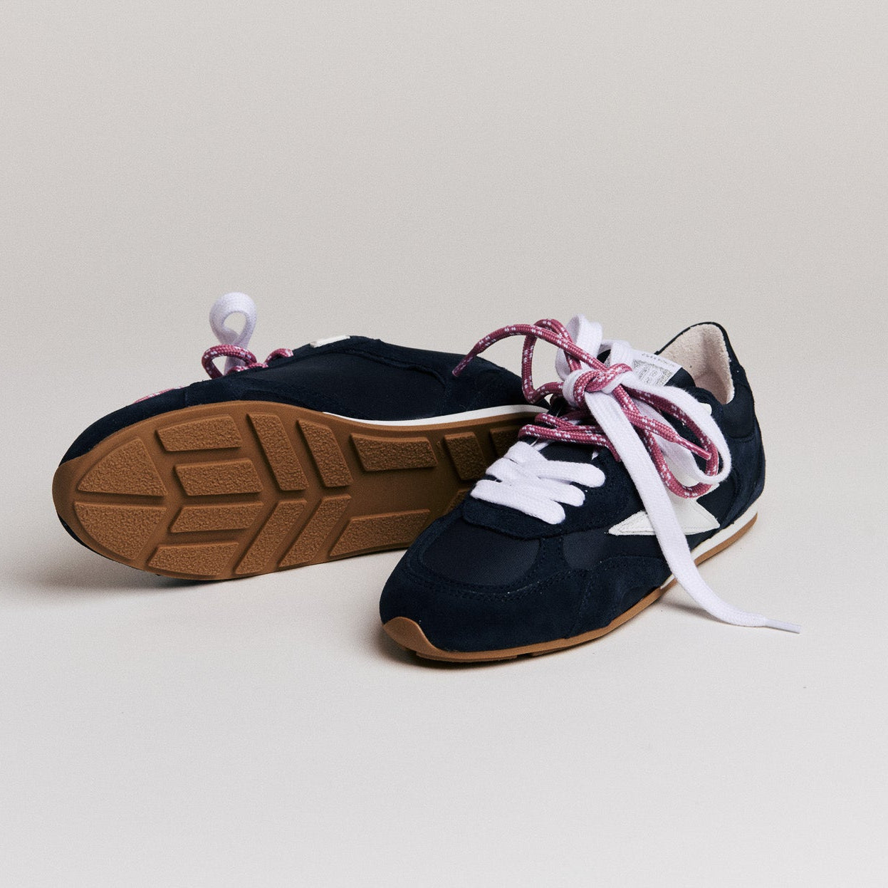 Sneakers SMR23 Nelson D513 - Bleu Marine & Lacets Roses – Semerdjian ...